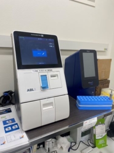 ラジオメーター 血液ガス分析装置ABL9のデモをさせて頂きました！ – 株式会社キカイヤ